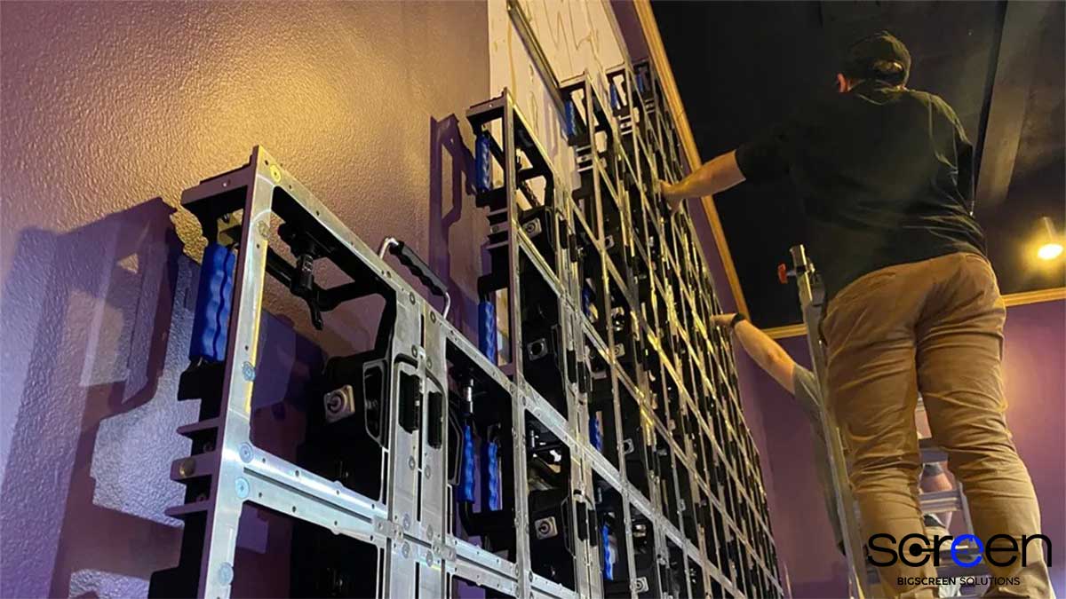 Indoor vs Outdoor LED Displays: Key Differences, Uses, and Buying ...